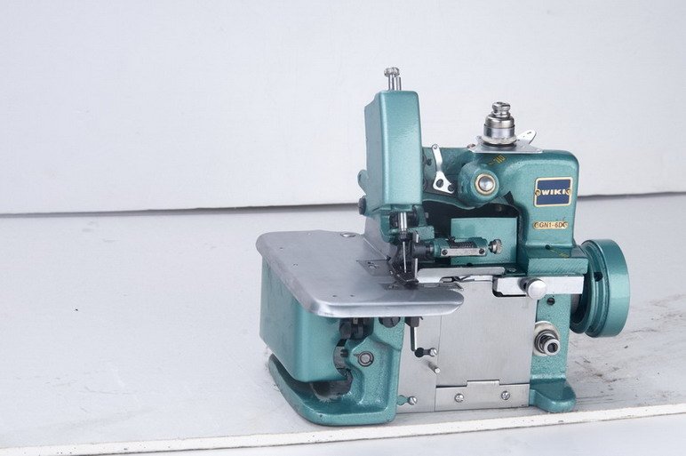 Gn1-6d/gn1-113d/gn1-1d Medium Speed Overlock Sewing Machine With Motor ...